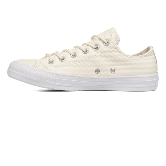 Converse | Shoes | Creamwhite Low Top Leather Converse Sneakers | Poshmark